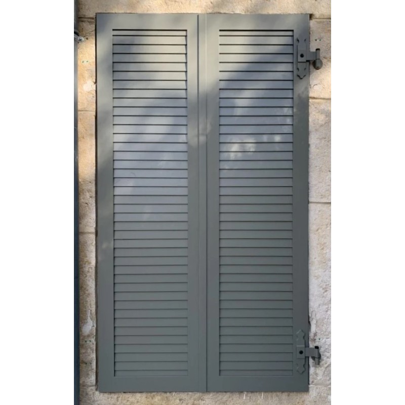 Volet battant 2 vantaux en aluminium persienné à monter sur gonds